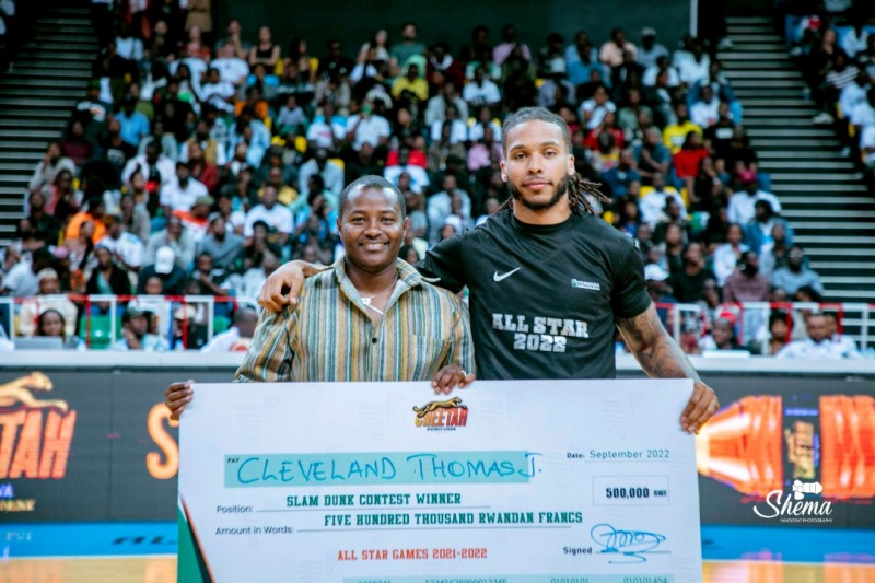 » Basketball: Umwaka w’imikino 2021-2022 wasojwe mu birori ImvahoNshya