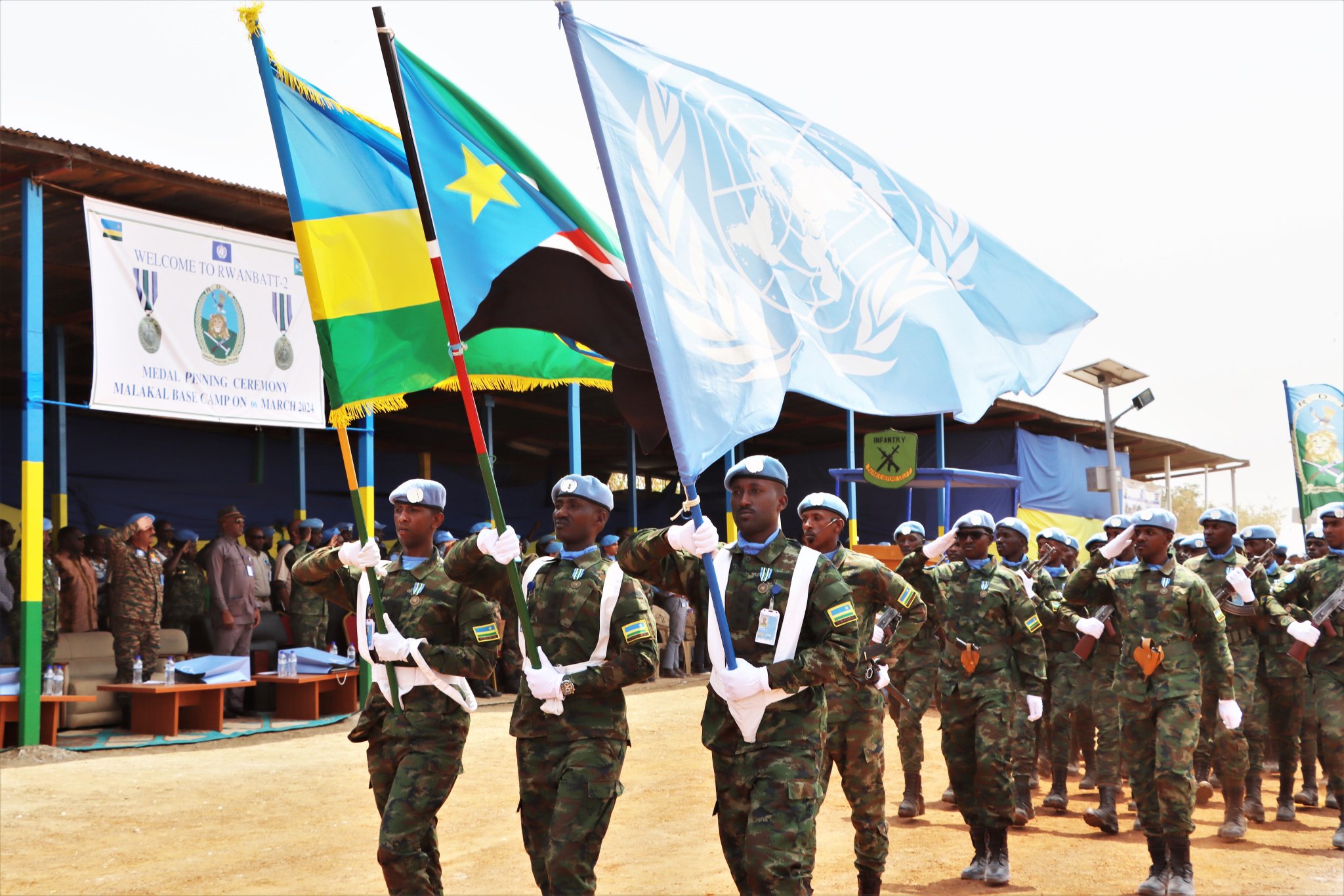 » Ingabo z’u Rwanda zambitswe imidali kubera gukora kinyamwuga ImvahoNshya